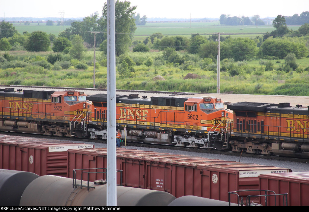 BNSF 5602